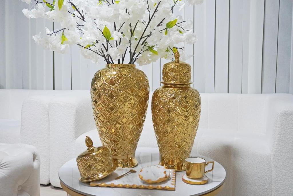 Golden Ceramic jar ( Medium) – Home Decor at its finest
